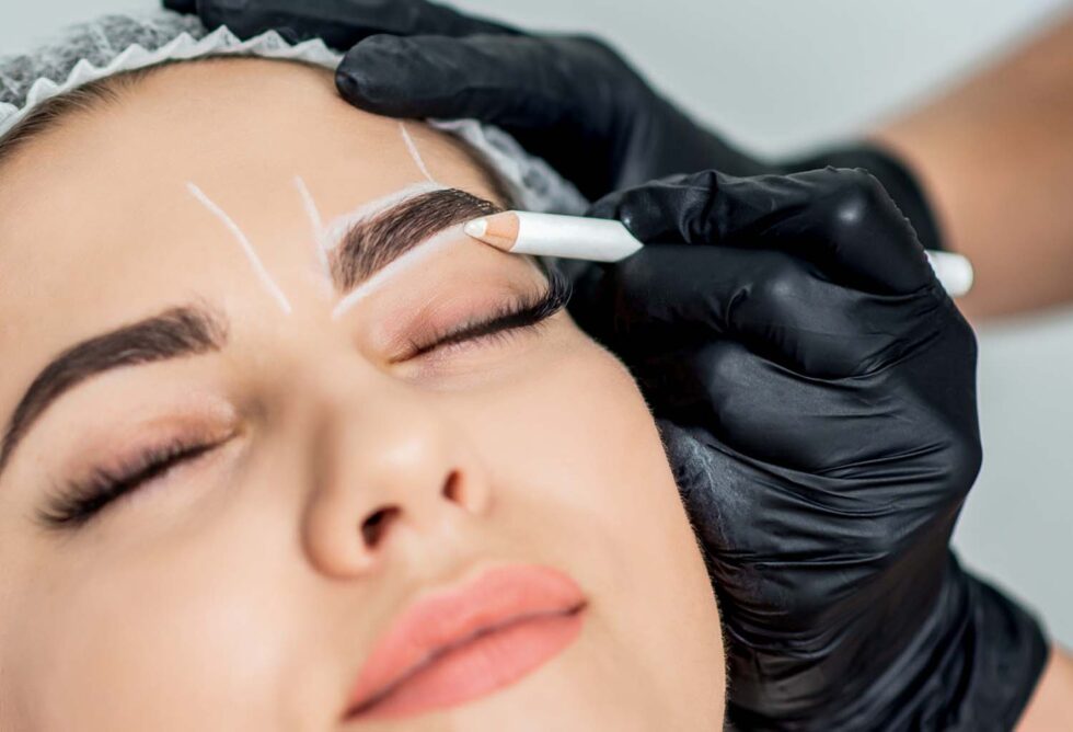 Eyebrow Shaping 101: Signature Brows Perfects Your Look